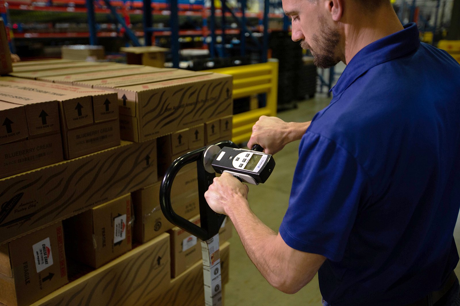 Proper vs. Improper Lifting: Impact on the Spine - Fit For Work